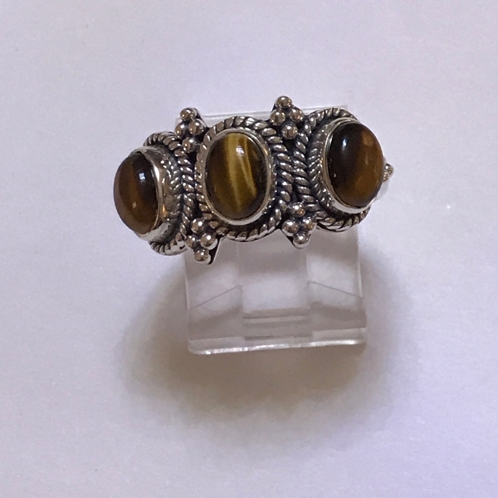 Unique And Unusual Ring - Gem